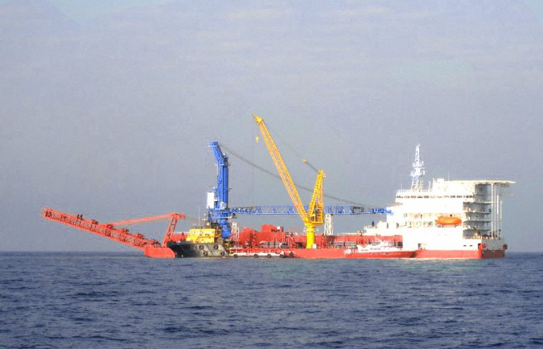 DP2 Pipelay Barge for Sale or Charter - Sale Charter