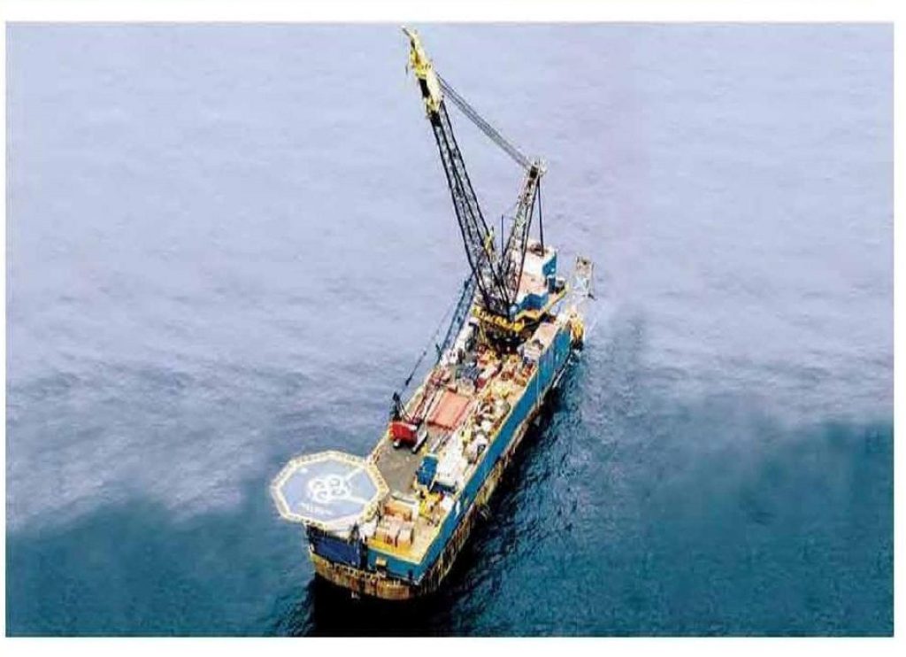 Derrick Pipelay Barge For Charter or Sale||Derrick Pipelay Barge For ...